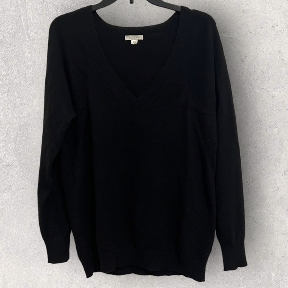 Garnet Hill | Sweaters | Garnet Hill Cashmere V Neck Sweater | Poshmark